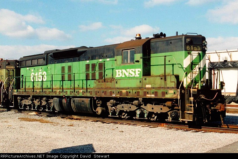 BNSF 6153